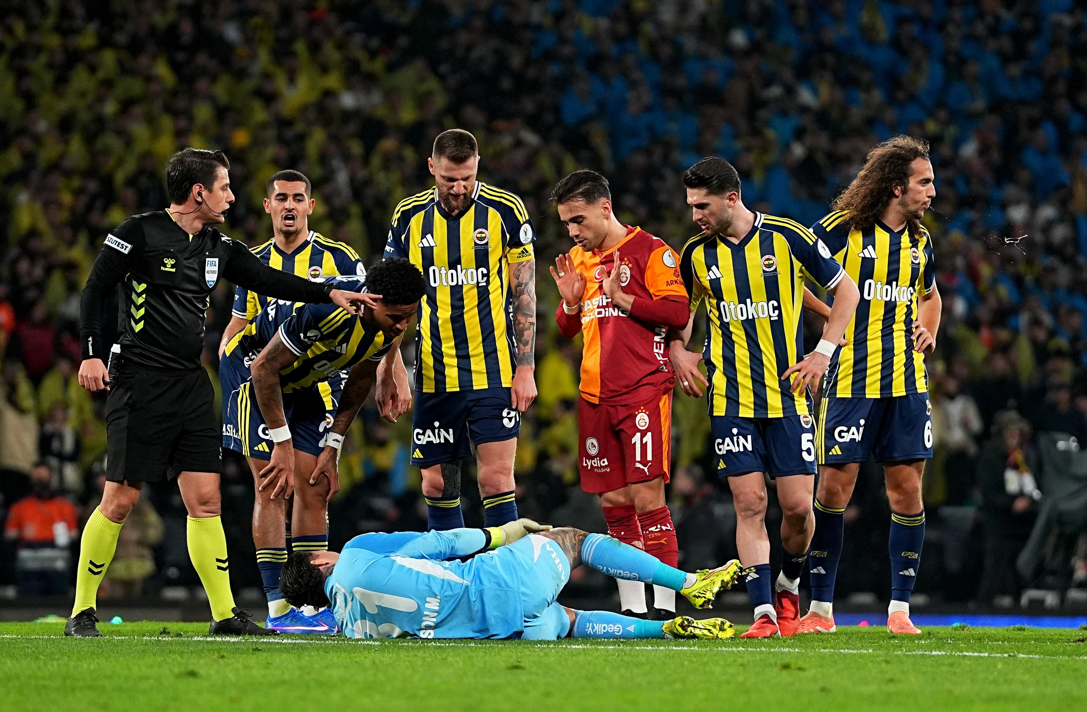 Fenerbahçe, Galatasaray'ı 4 maç sonra yendi